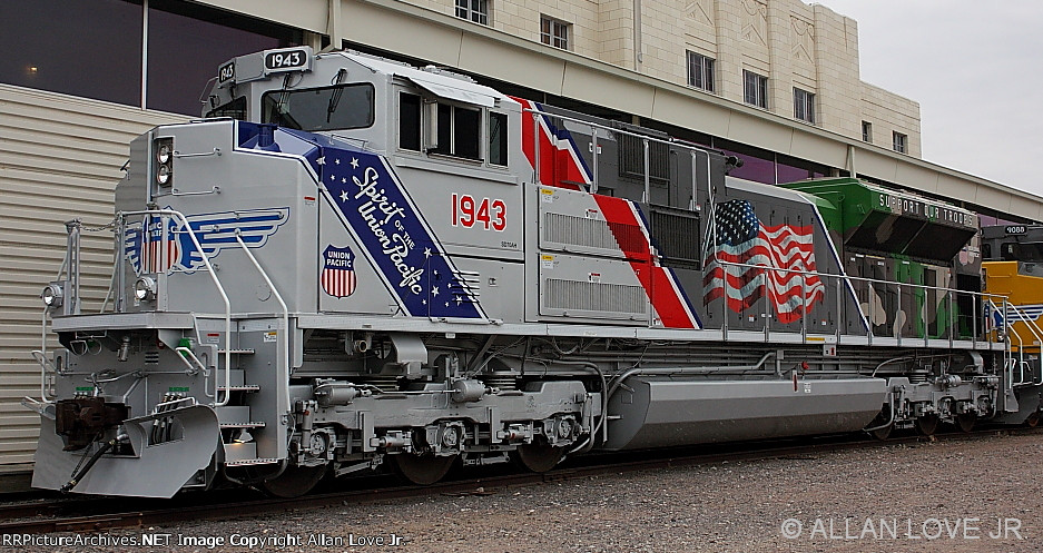 UP 1943 Spirit of the Union Pacific.